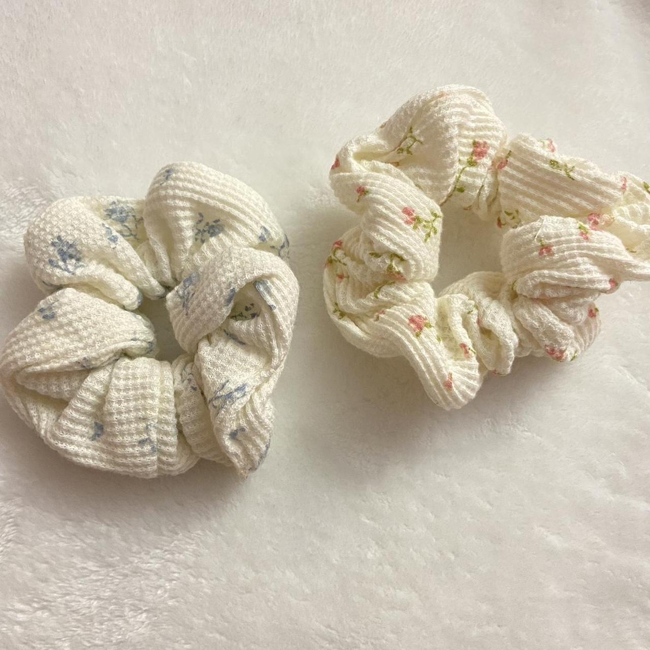 2 pc Brandy Melville Scrunchies 🌼 Unused scrunchies... - Depop