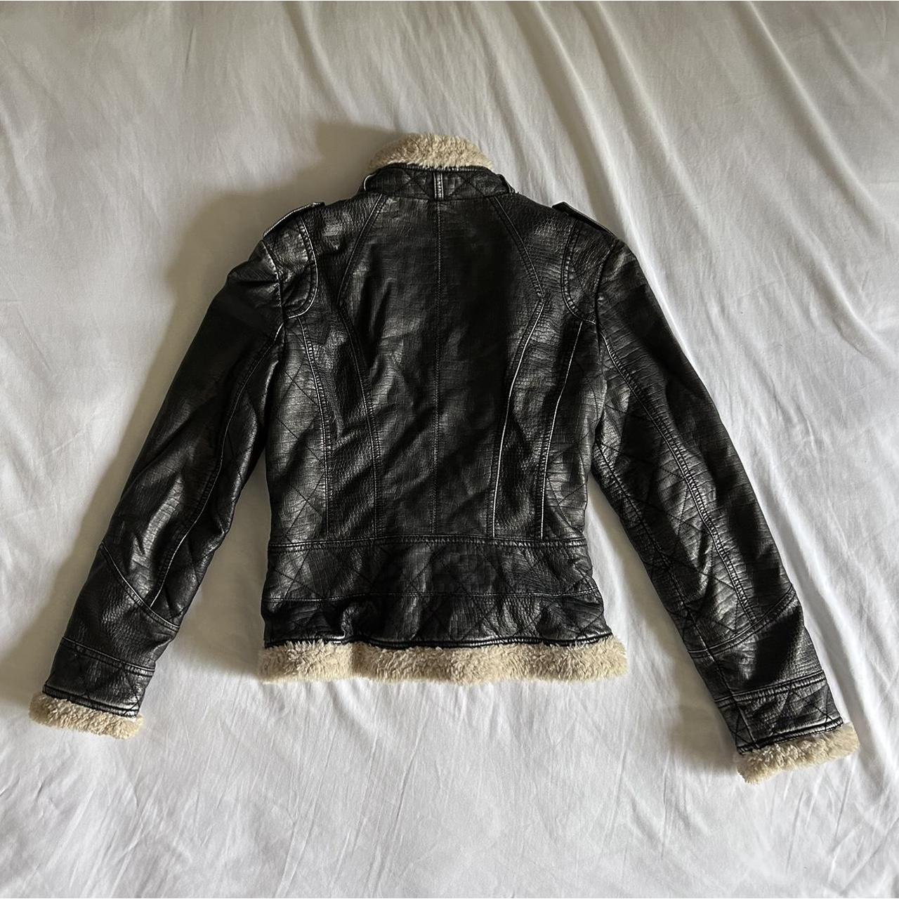 Women's Black and Cream Jacket | Depop