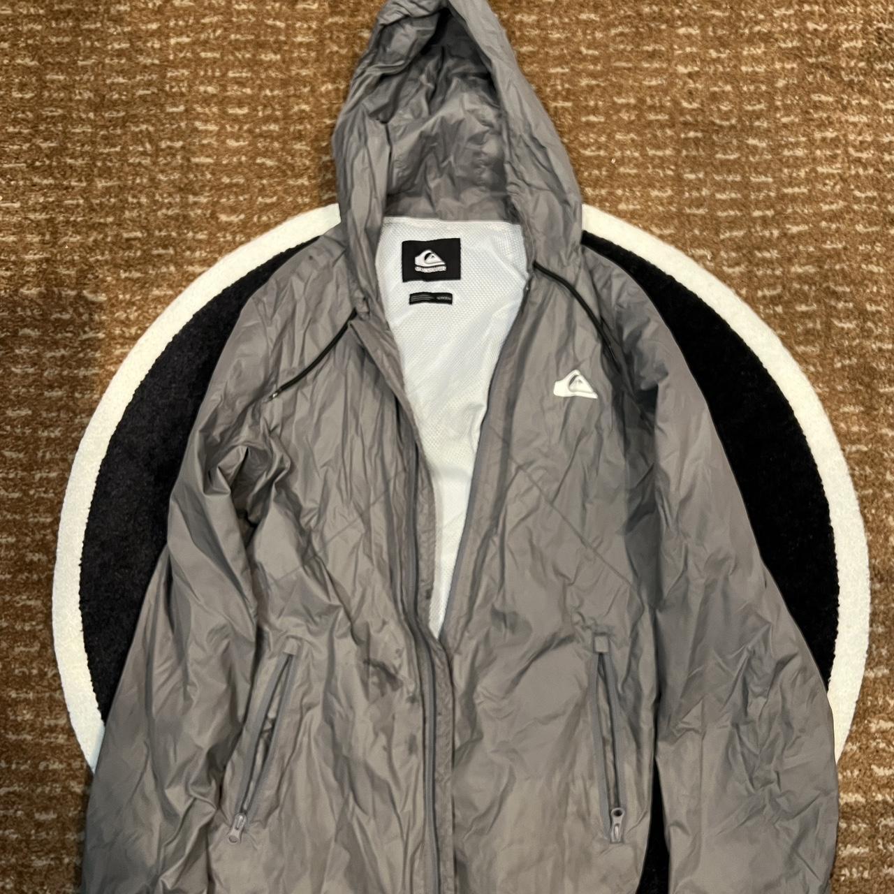 Quiksilver Men's Grey and White Jacket | Depop
