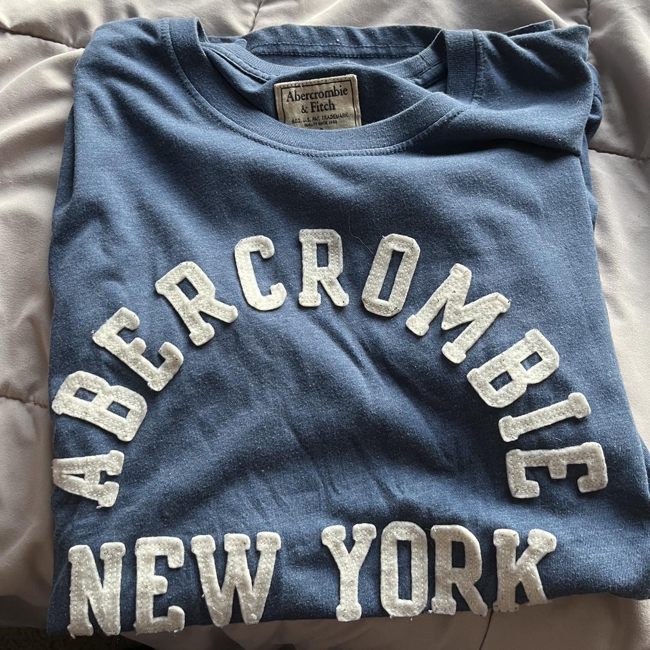 Comfy Abercrombie Shirt - Depop