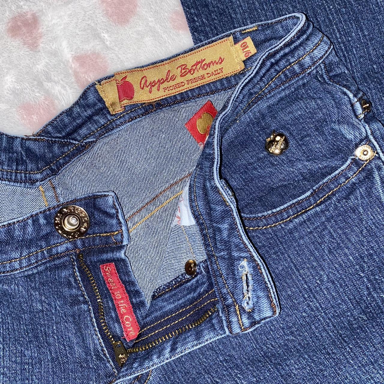 Iconic low rise Apple bottom jeans🍎 In perfect... - Depop