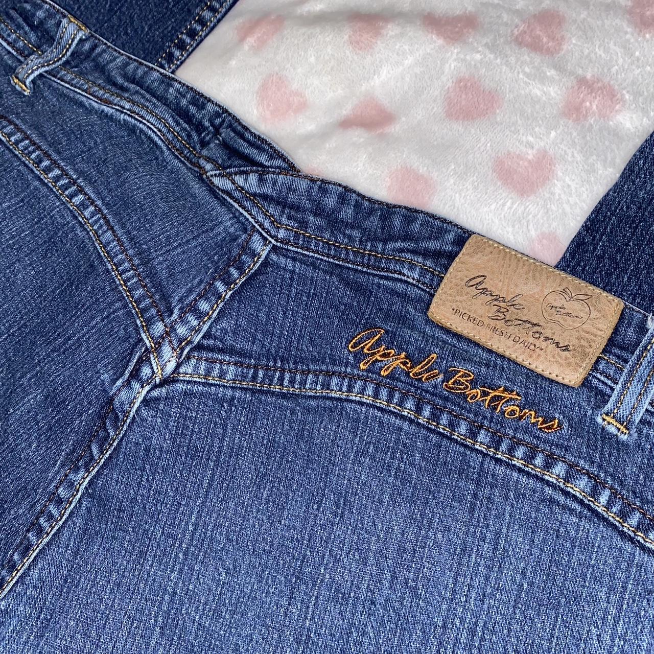 Iconic low rise Apple bottom jeans🍎 In perfect... - Depop