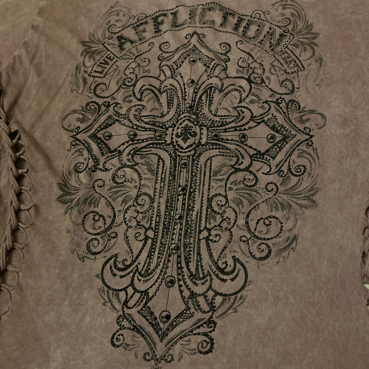 Redish Affliction shirt with cross design, its xl... - Depop