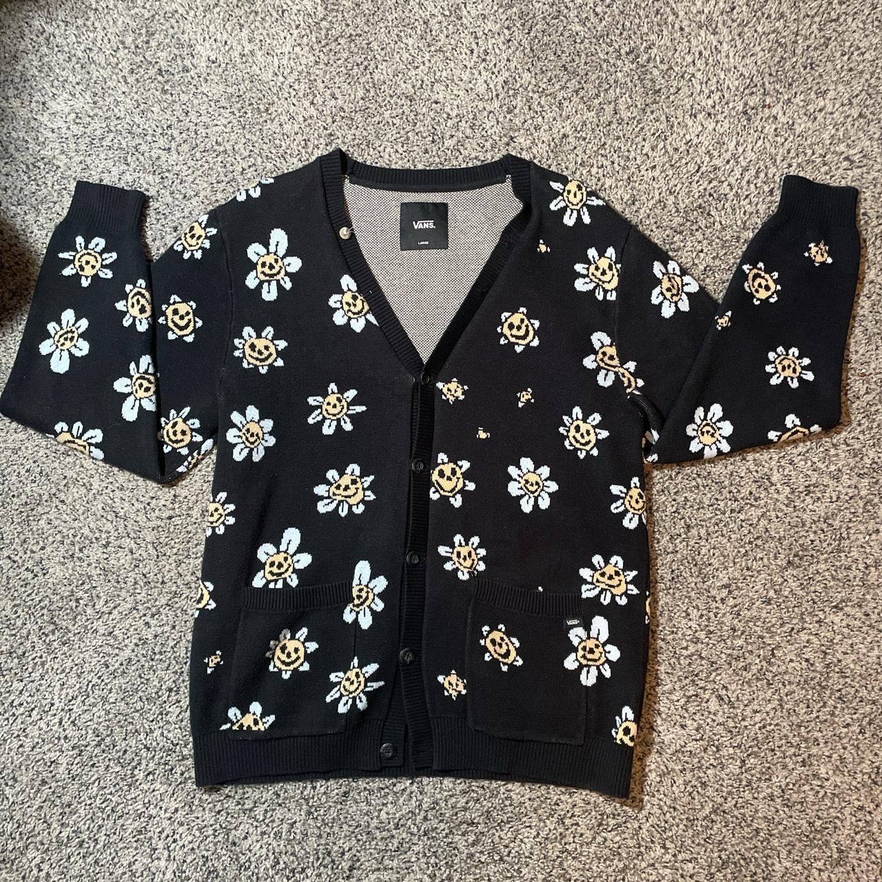 🍷 vans cardigan 🍷 has nothing wrong 🍷 super nice... - Depop