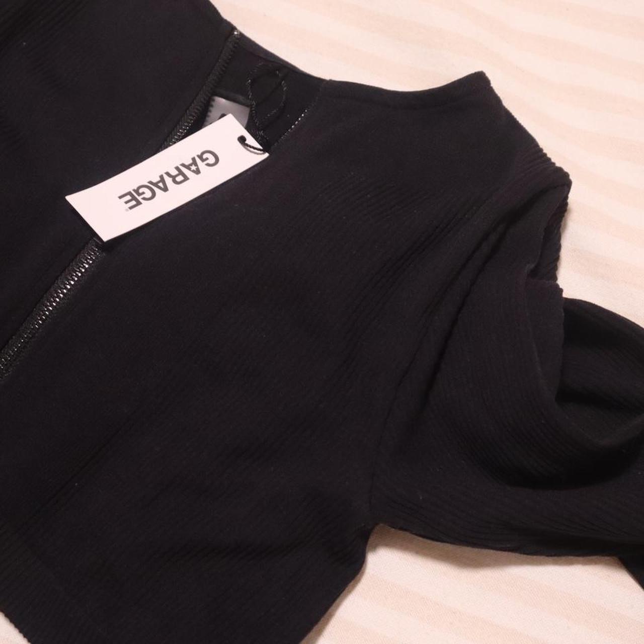 Brand new garage zip up crop top ! So cute and never... - Depop