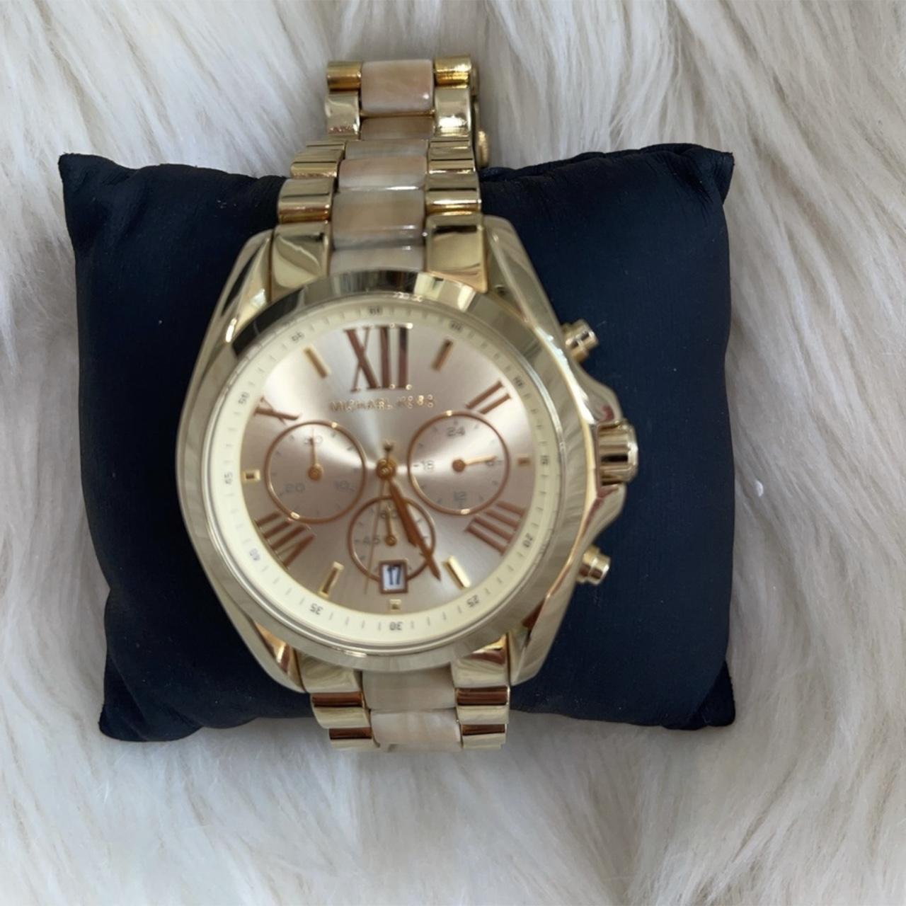 Michael kors gold watch Come with box & extra links... - Depop