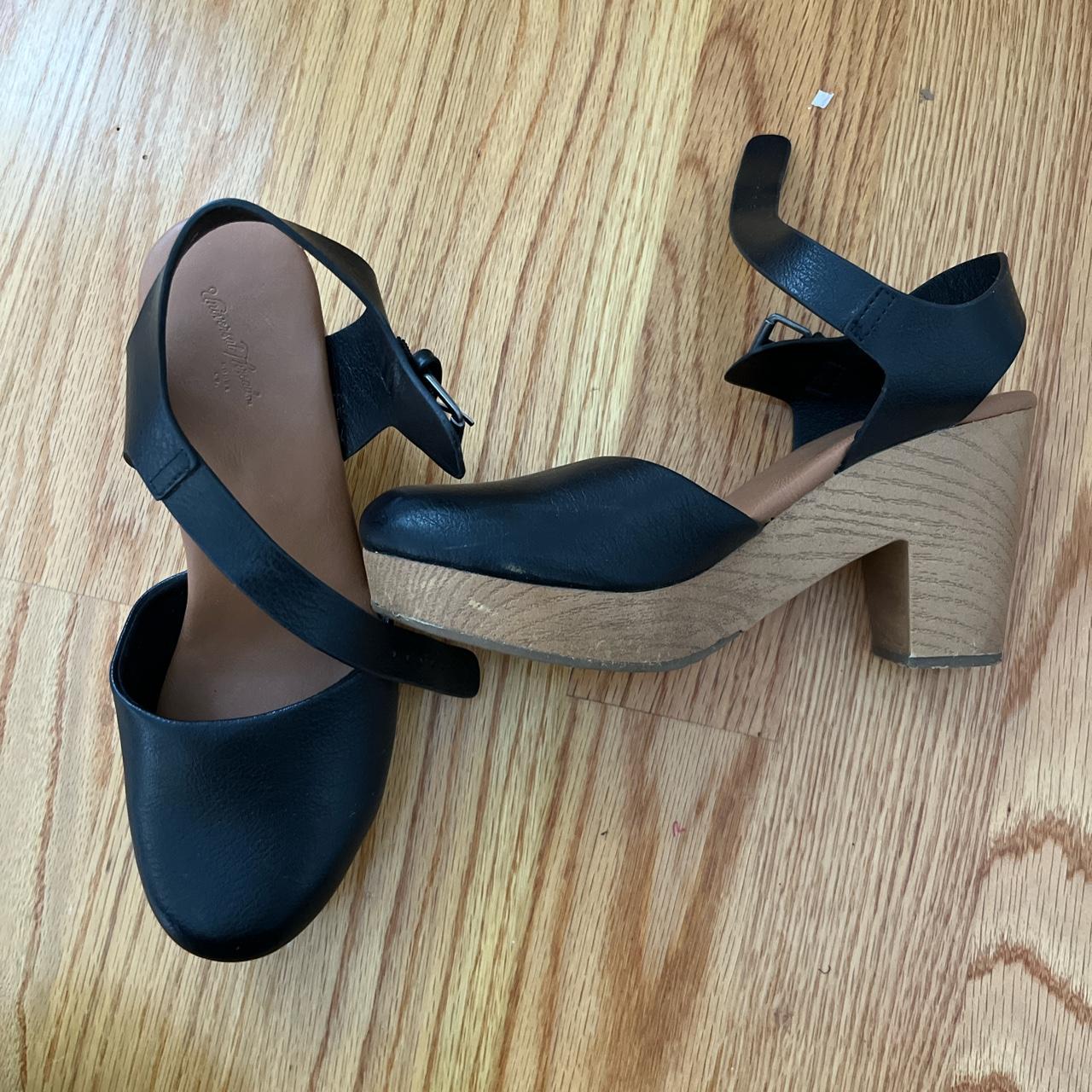 Black clog heel - Depop