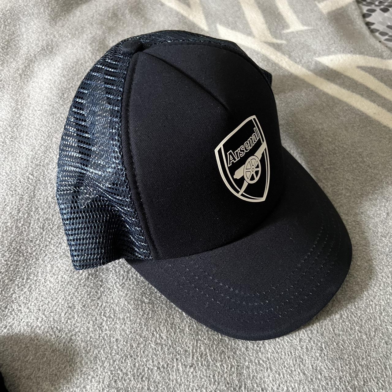 Arsenal cap Someone bought me for as a gift but... - Depop