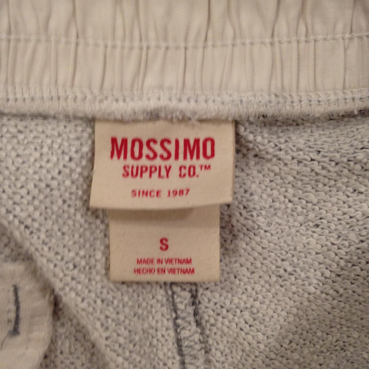 Mossimo Men's Grey Shorts | Depop