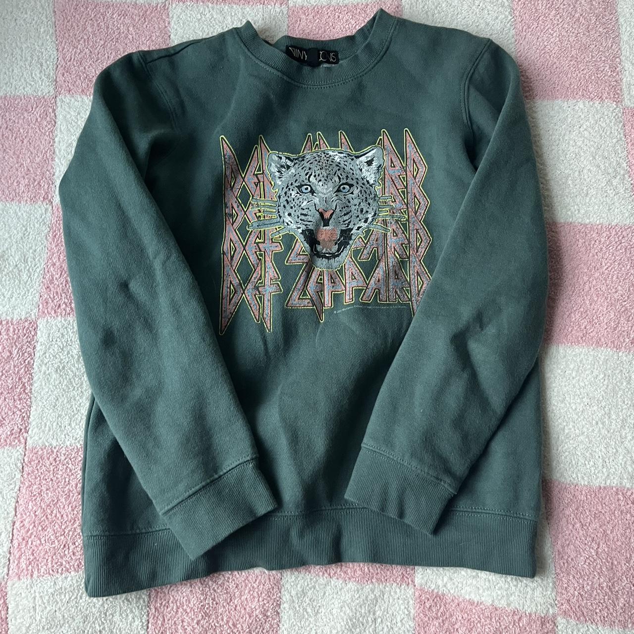 SUPER CUTE! green death leopard crew neck youth large - Depop