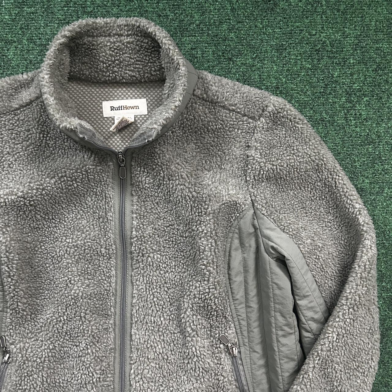 Full Zip-Up Sherpa jacket Size Large - Depop