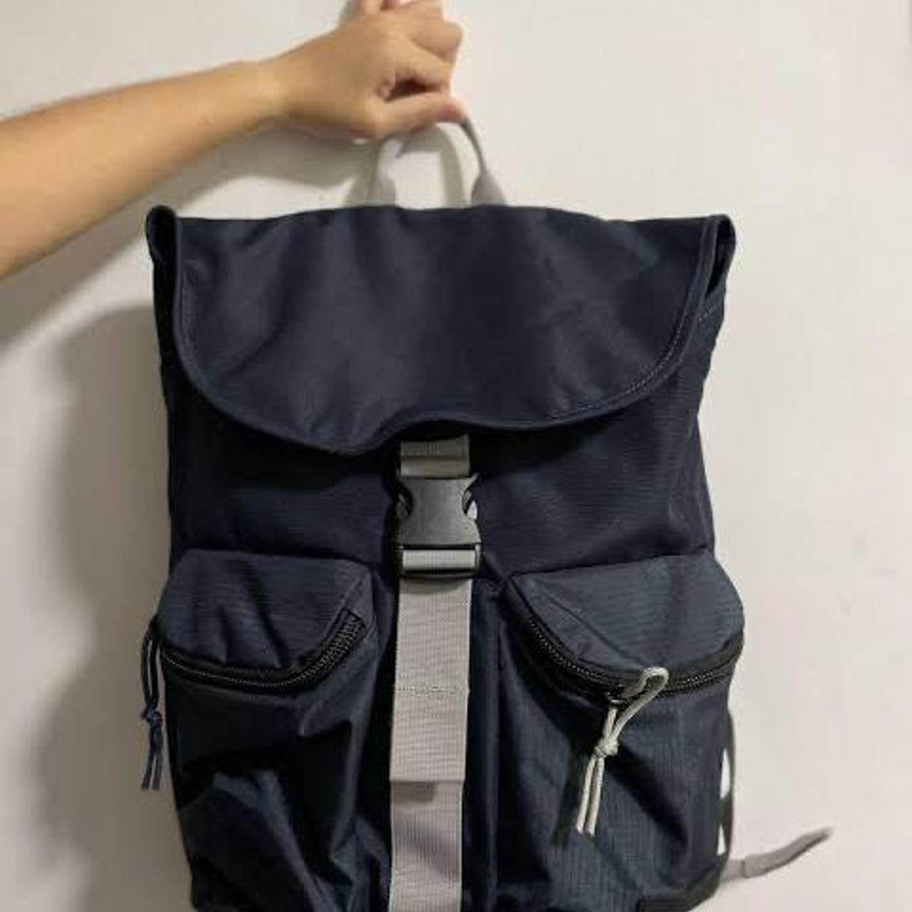 Crumpler Extrovert Backpack - Blue - Depop