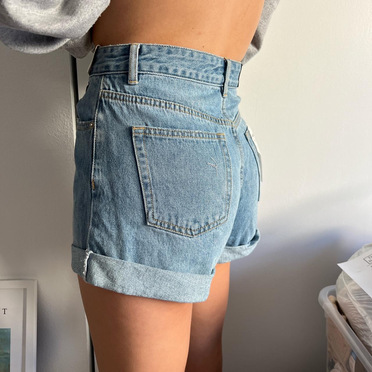 Glasson’s High Rise Slouchy Fit Shorts NWT AUS... - Depop