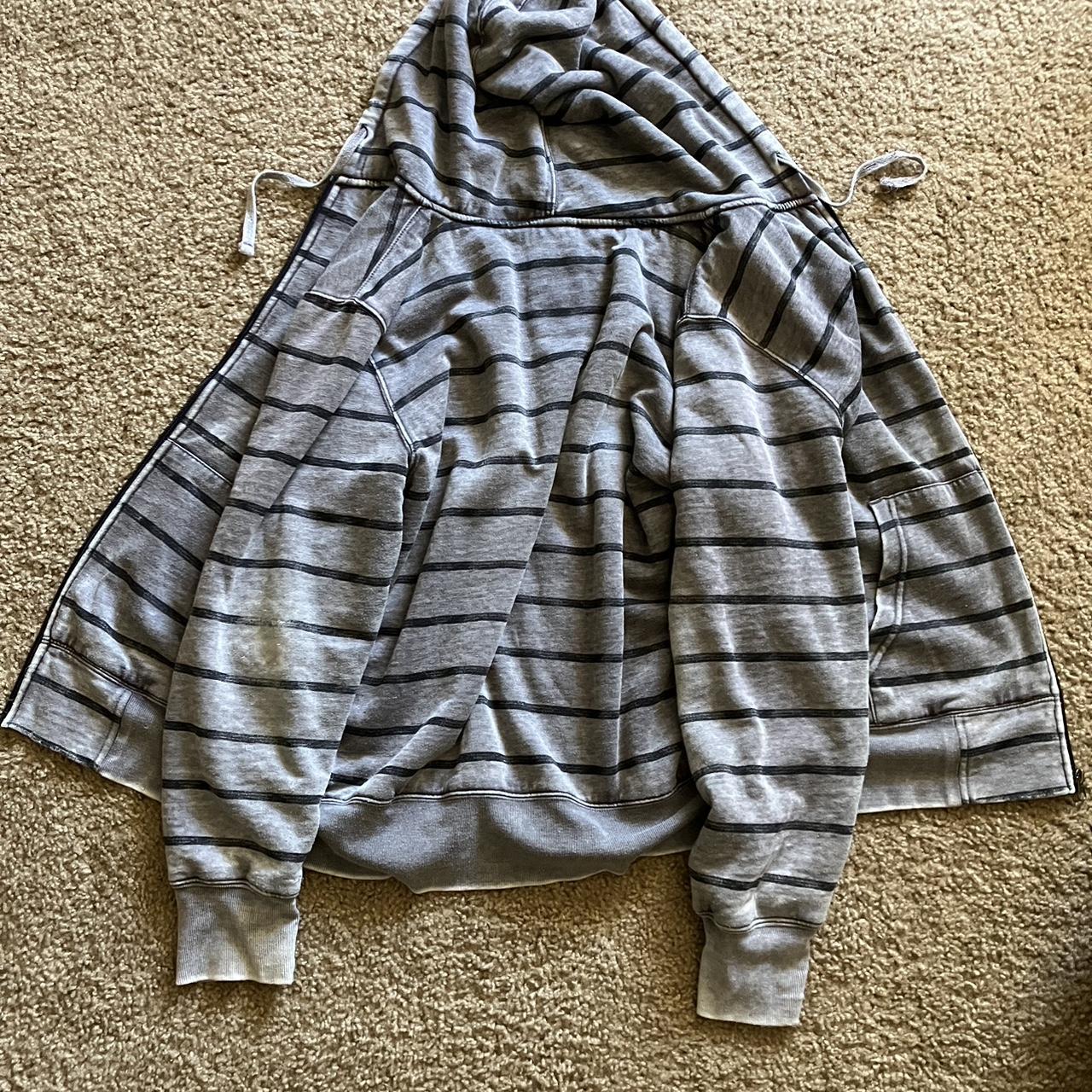 Point zero zip up Size M - Depop