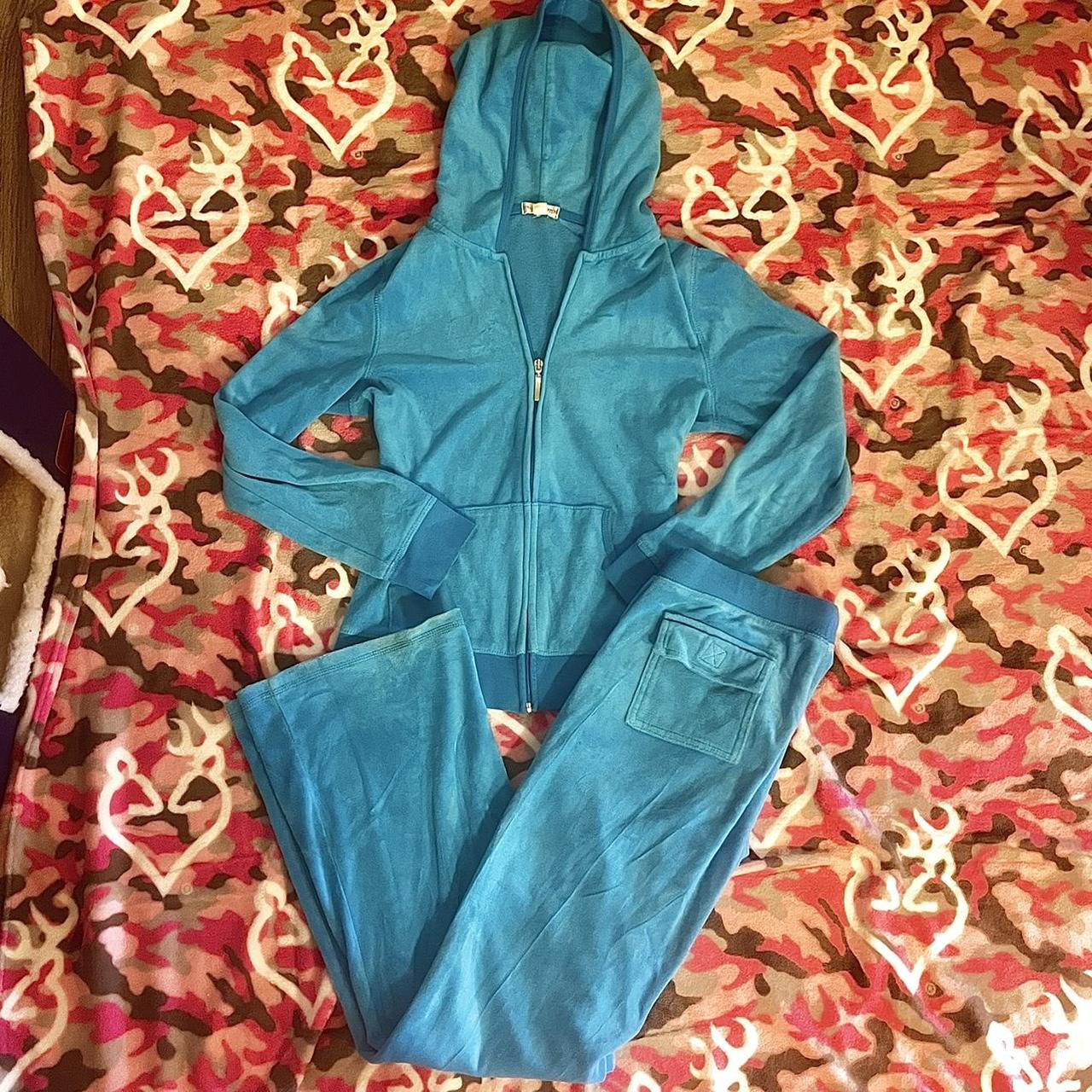 Y2K Velour Tracksuit w/ Pockets -Size L but also... - Depop