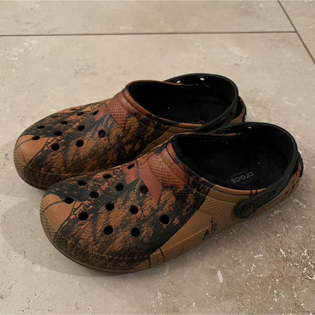 Pleasures x Mossy Oak Crocs Classic Clog Great... - Depop