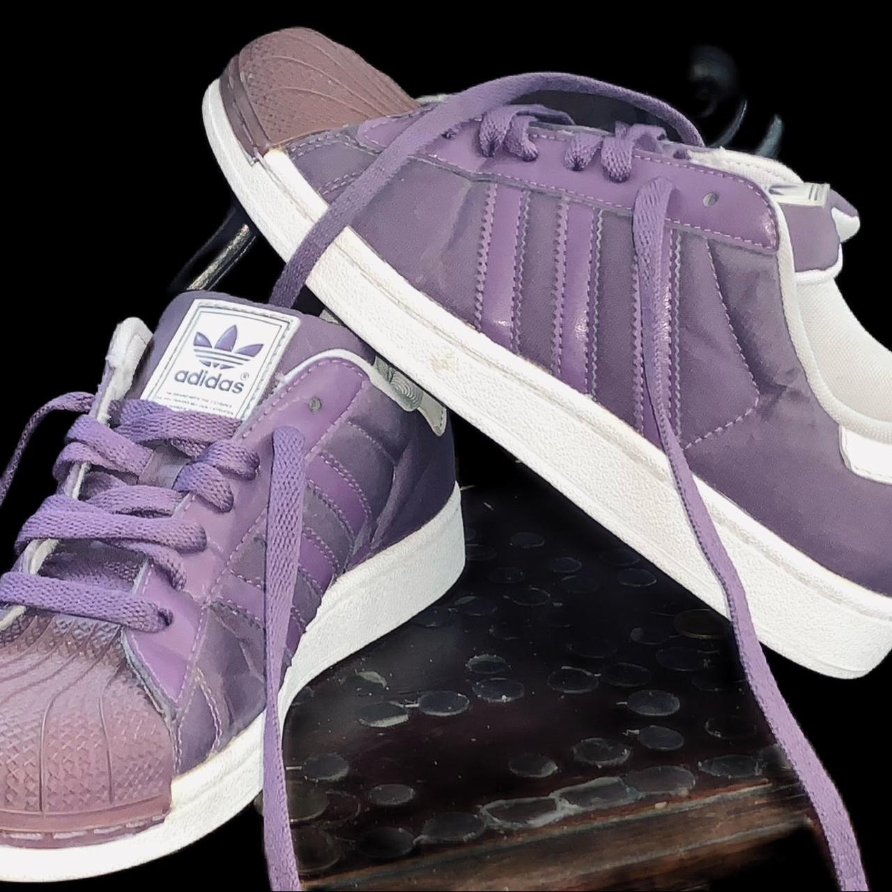 Old school in awesome condition purple shell toe... - Depop