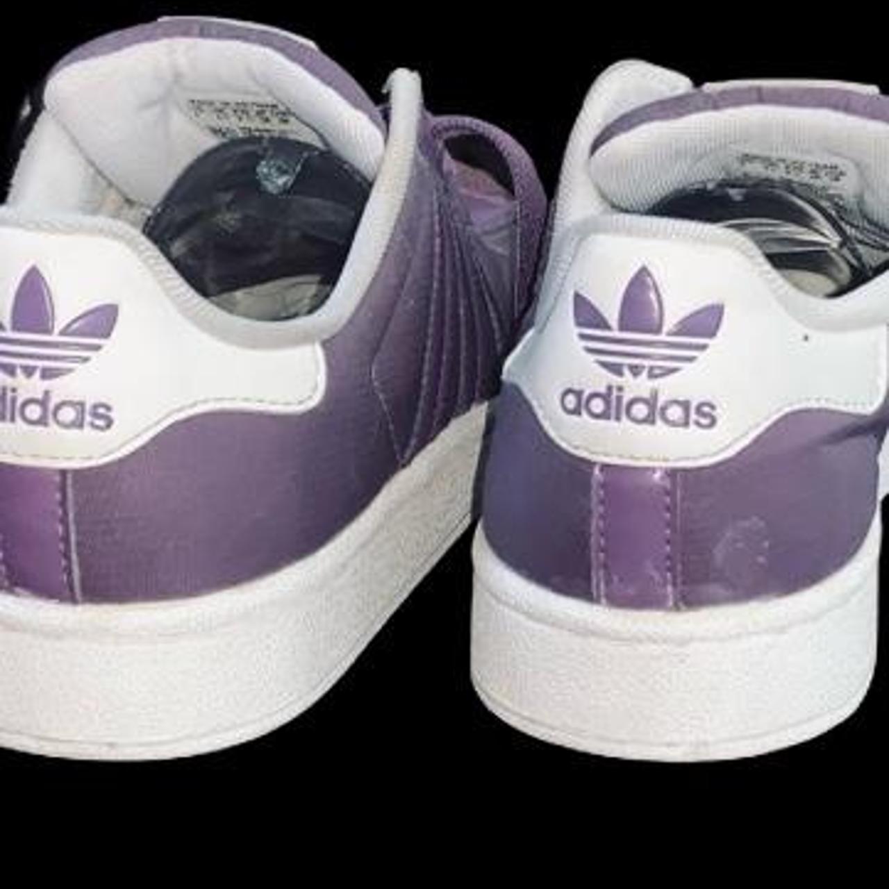 Old school in awesome condition purple shell toe... - Depop