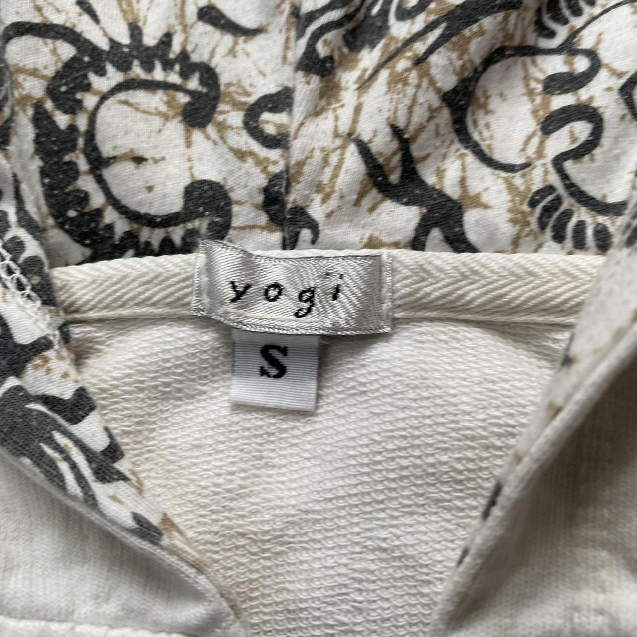 Yogi White and grey jacket 🩶🤍💛 #grunge #emo #y2k... - Depop