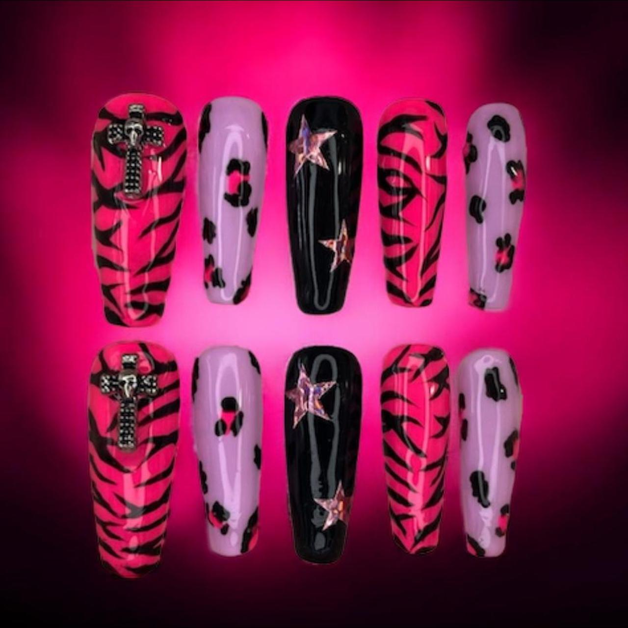 💿 Scene Queen 💿 ★ Gelpress on nails handmade by... - Depop