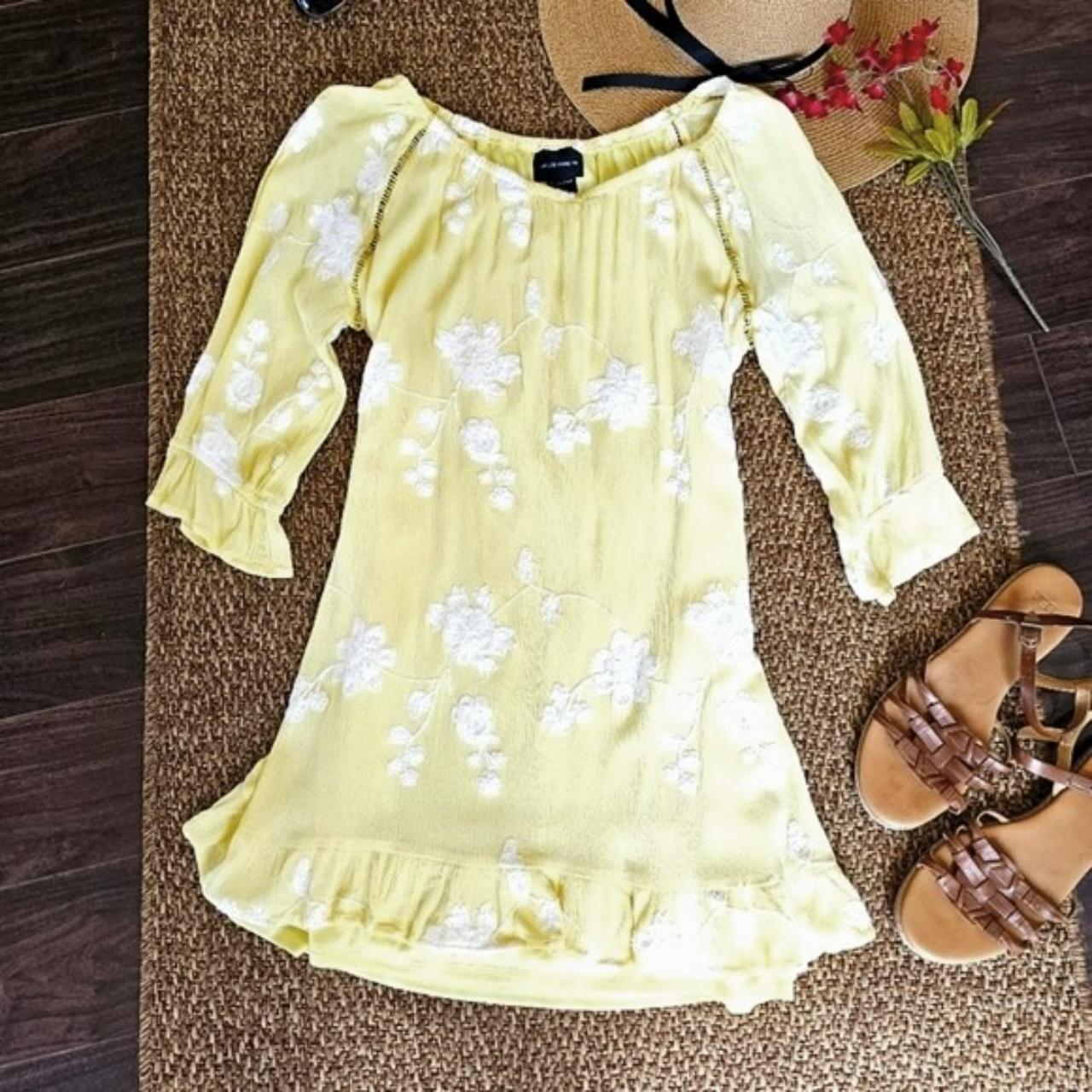 Liv Los Angeles Women's Mini Dress... - Depop