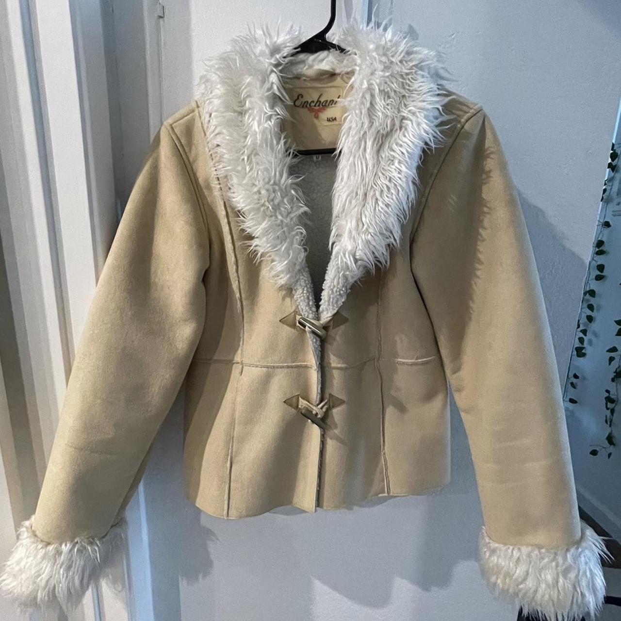 Vintage Toggle jacket in BEAUTIFUL condition! Sherpa... - Depop