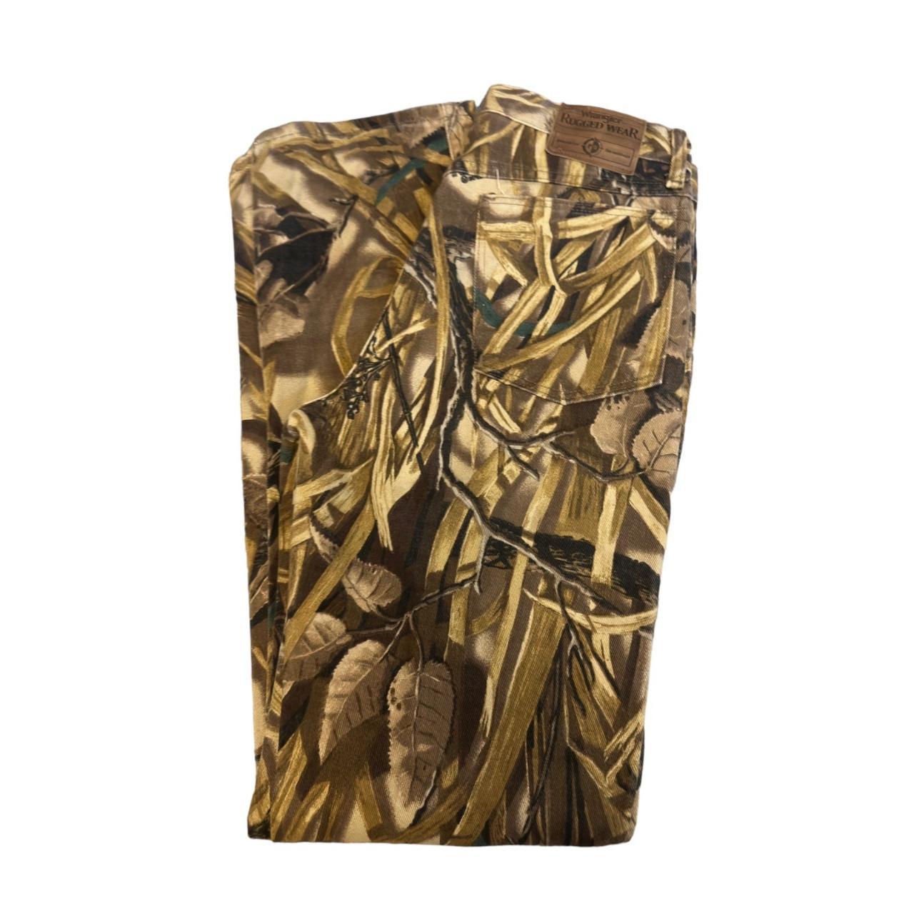 Wrangler Rugged Wear Vintage Mens 32X36 Wetlands... - Depop