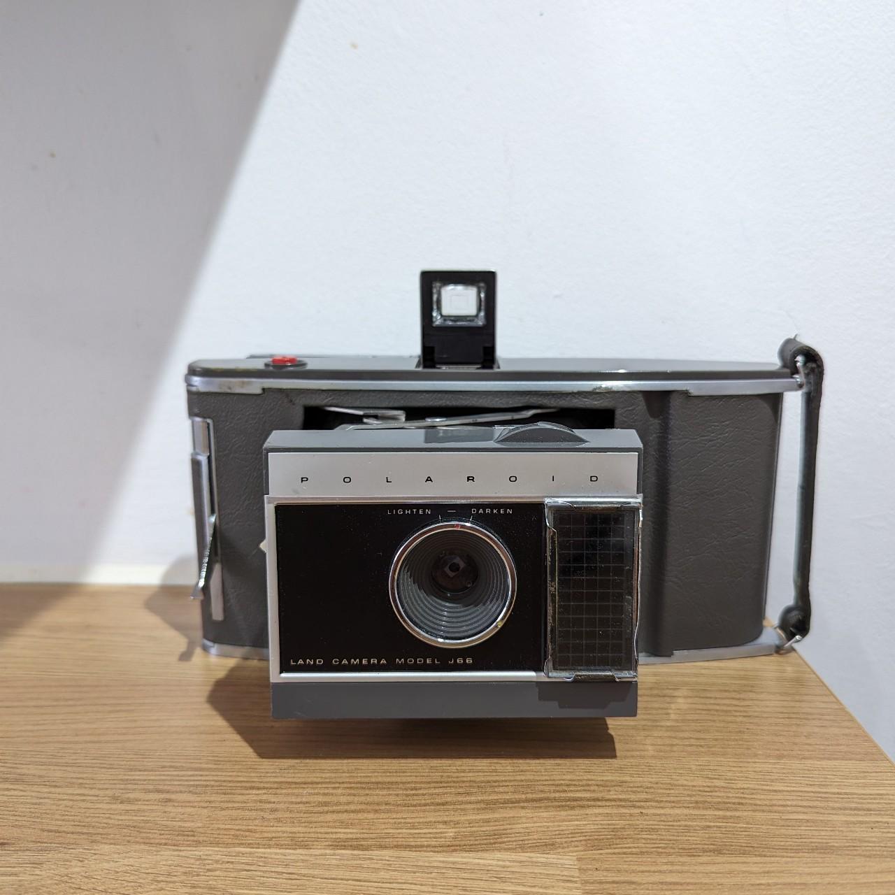 Polaroid land camera J66. An amazing vintage camera... - Depop