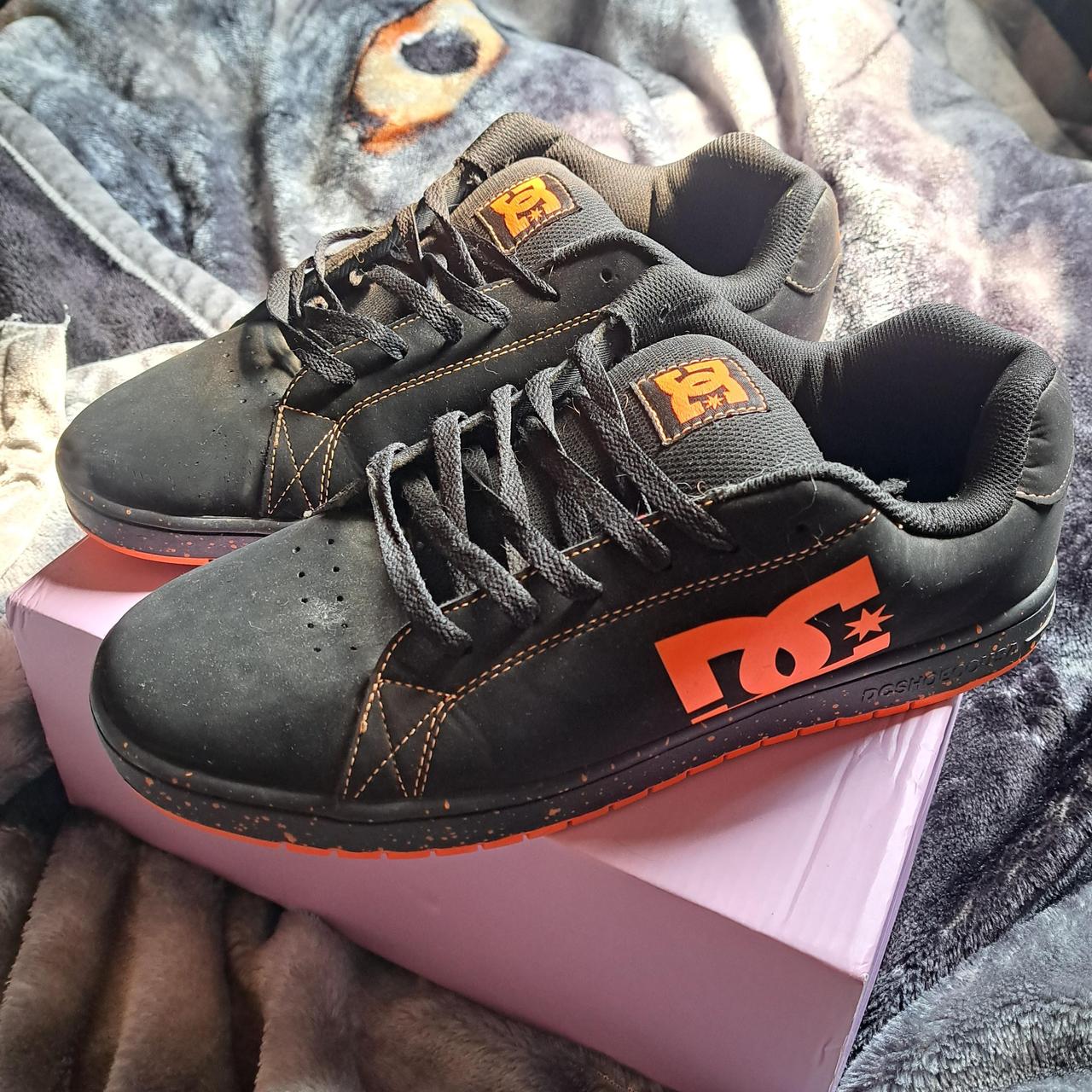 DC Shoes Men's Black and Orange Trainers | Depop