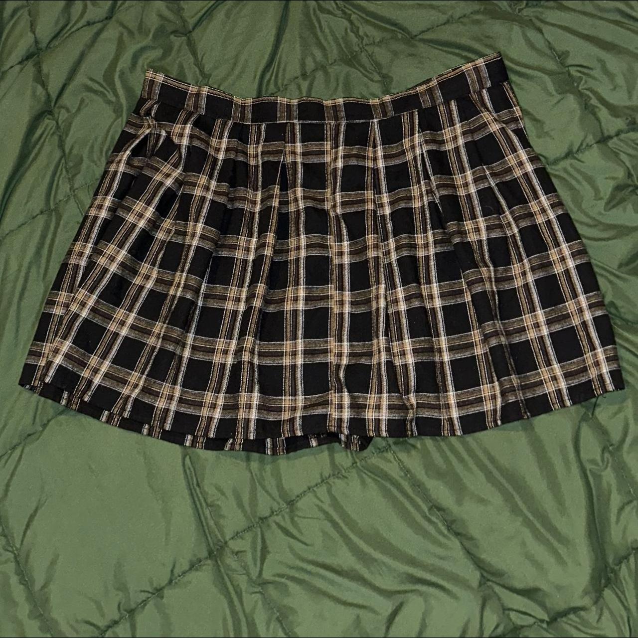 Plaid ruffle mini skirt Size 2xl/fits in size 16/18 - Depop