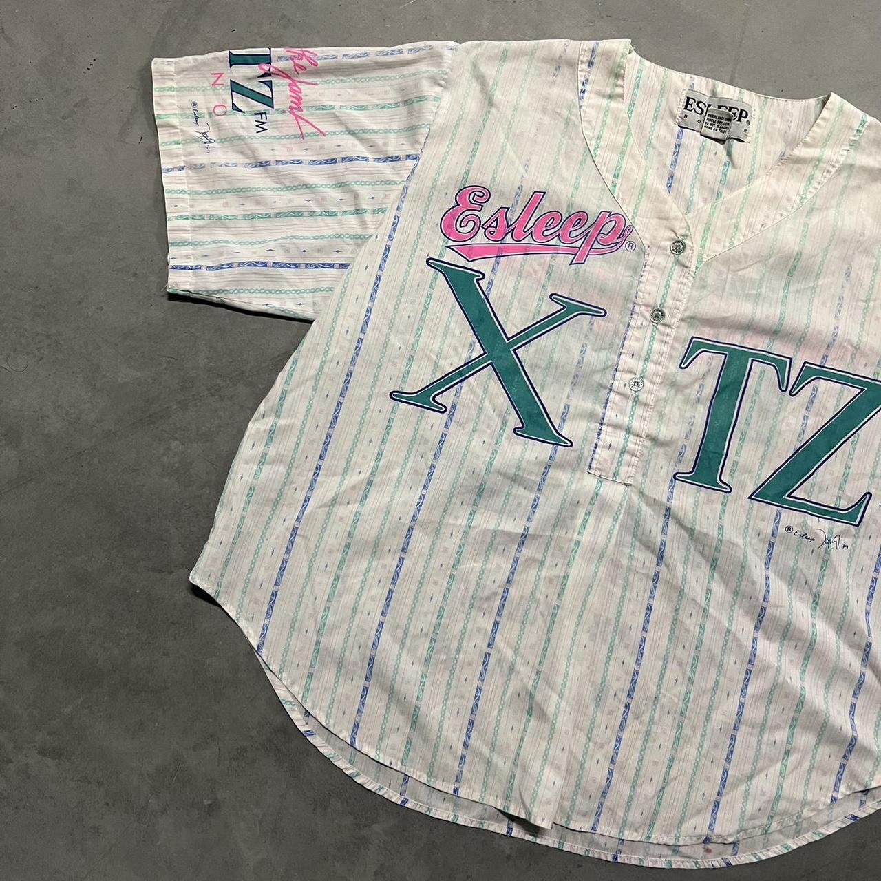 Vintage Y2K/2000s 90s Esleep Boxer 107.5 EZ Rock... - Depop