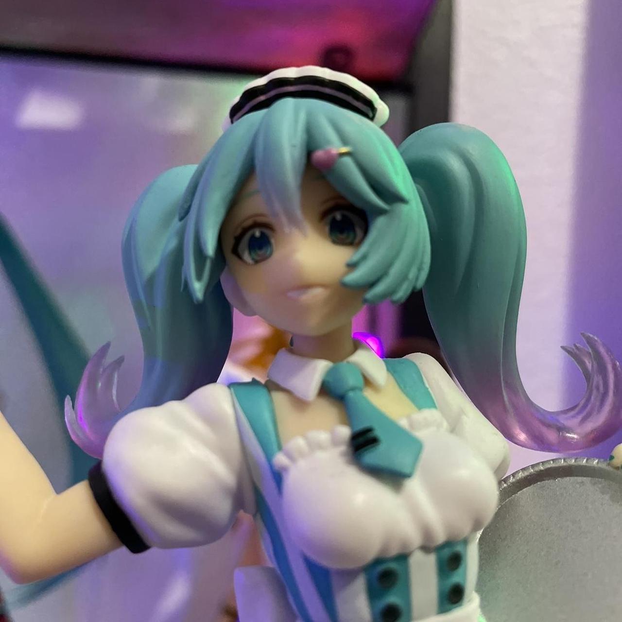 diner hatsune miku - comes with box and in good... - Depop