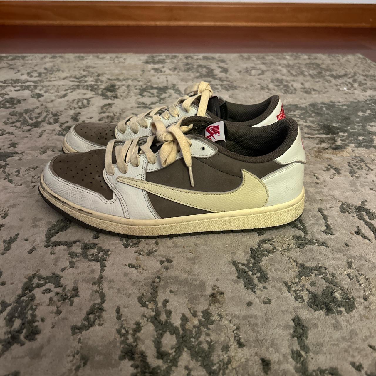 BEAT travis scott lows open for offers COMES WITH... - Depop