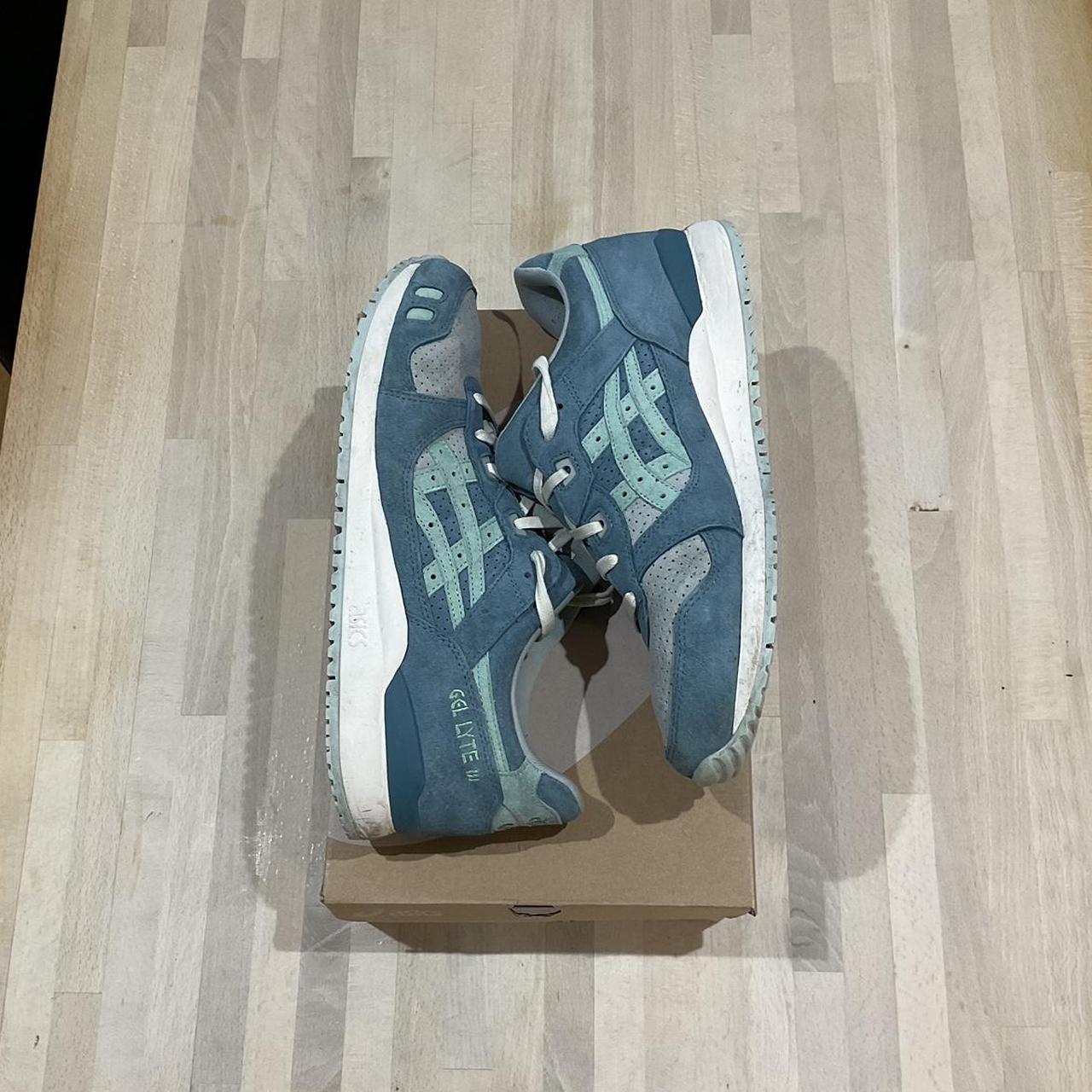 ASICS Men's Blue and White Trainers | Depop