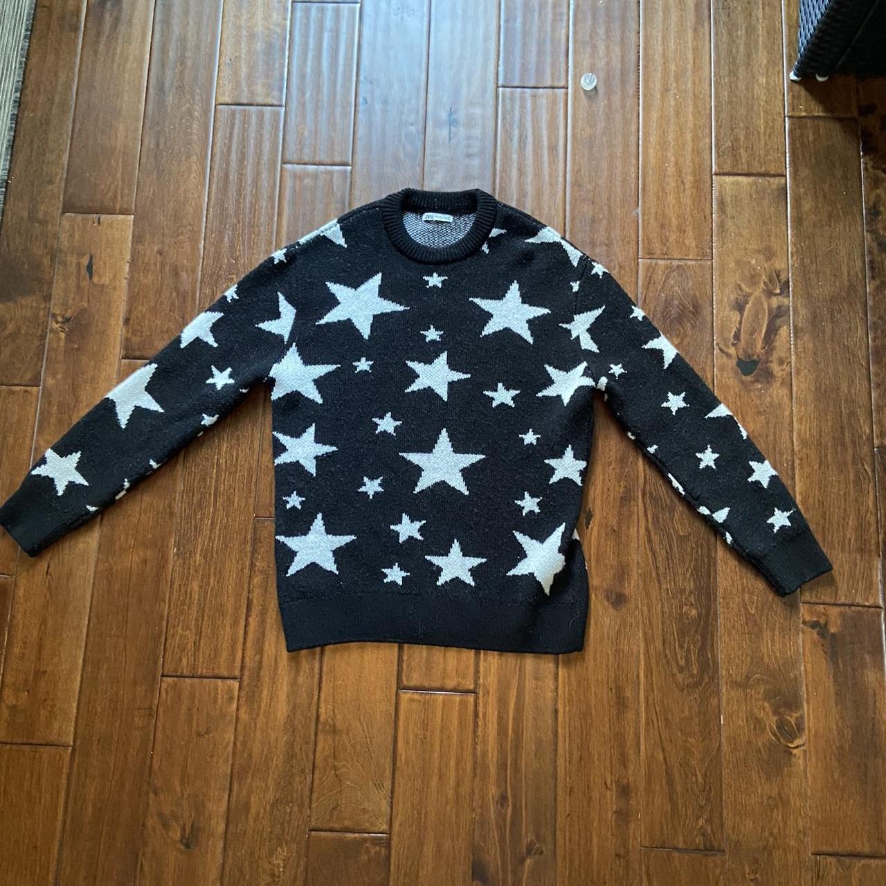 A cute star knit sweater from ZARA. Super cozy and... - Depop