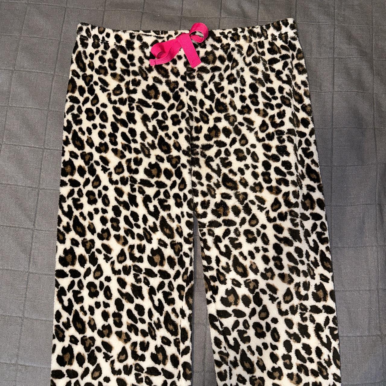 ~Bobbie brooks cheetah print pajama pants~ No known... - Depop