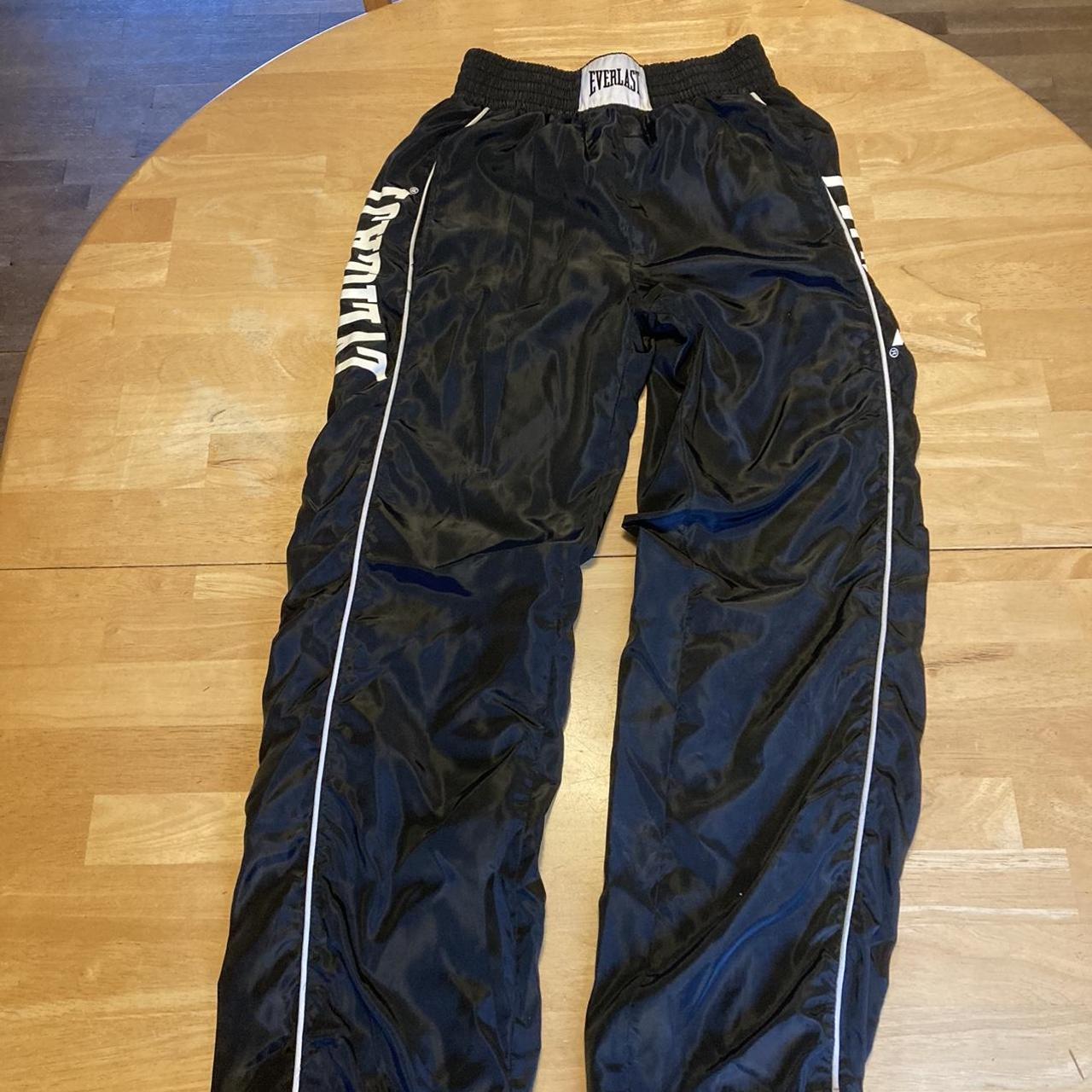 Forever 21 Everlast Boxing Equipment Pants Black &... - Depop