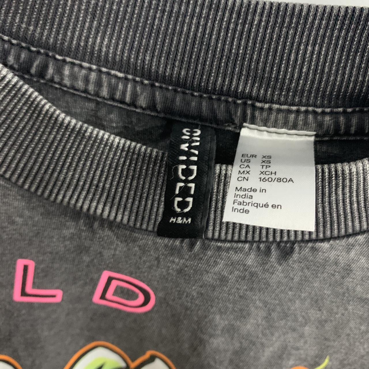 H&M Formula One Graphic Crop-Tee 🏎️Super colorful 🏎️... - Depop