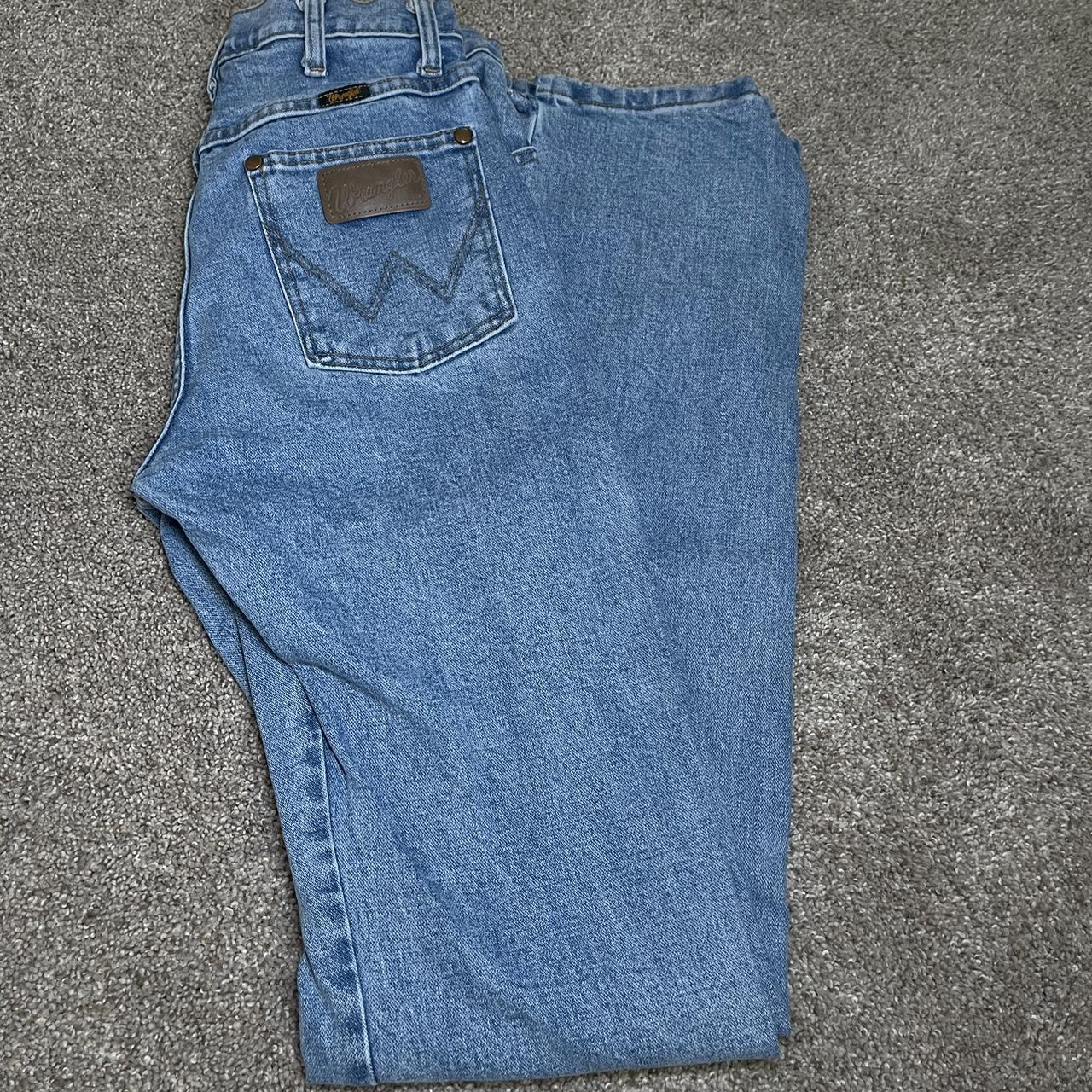 WRANGLER JEANS, WOMENS 5x36 barely worn, in amazing... - Depop