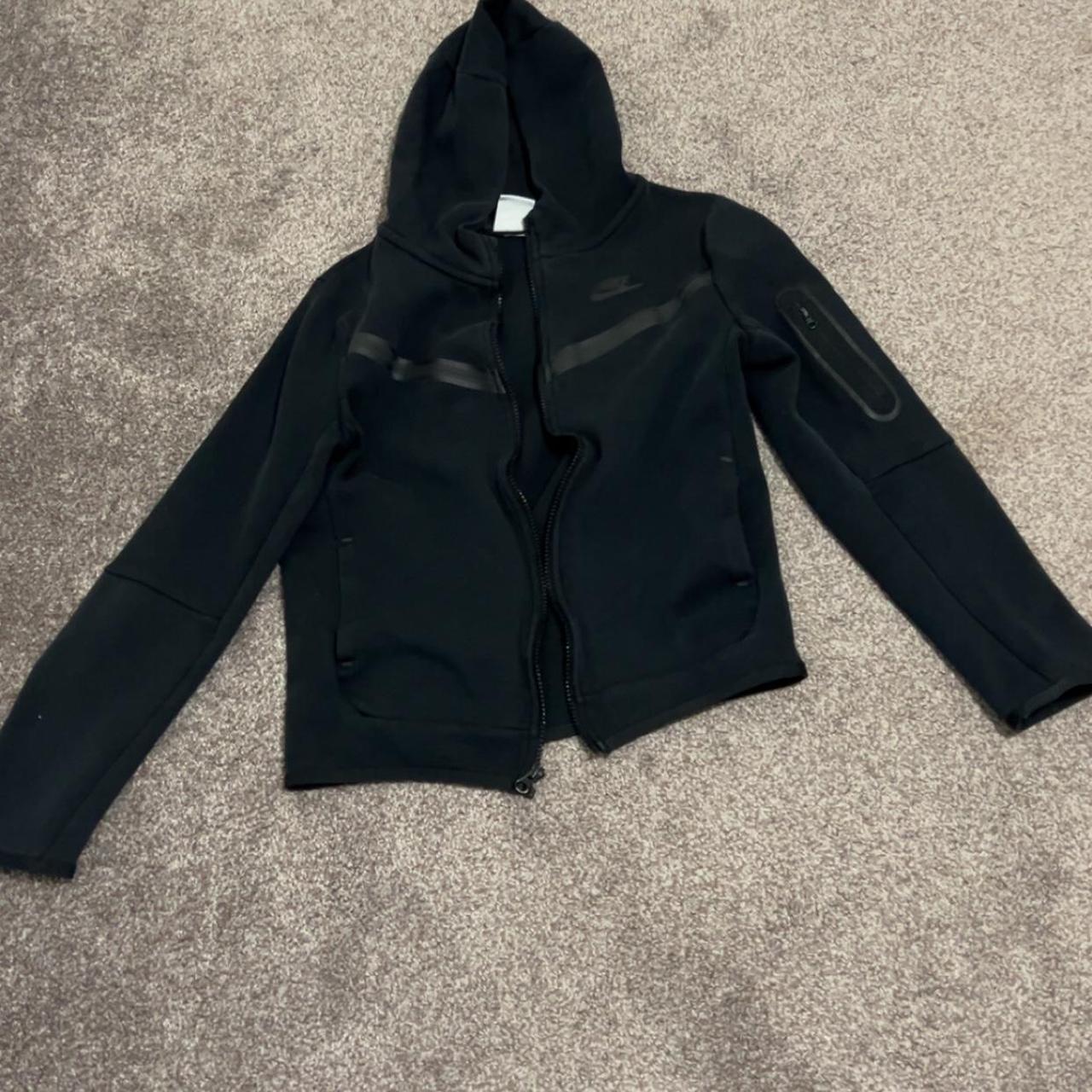 Kids size large Nike tech. - Depop