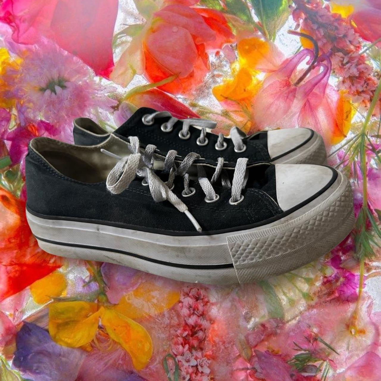 black platform low rise converse! if u message me... - Depop