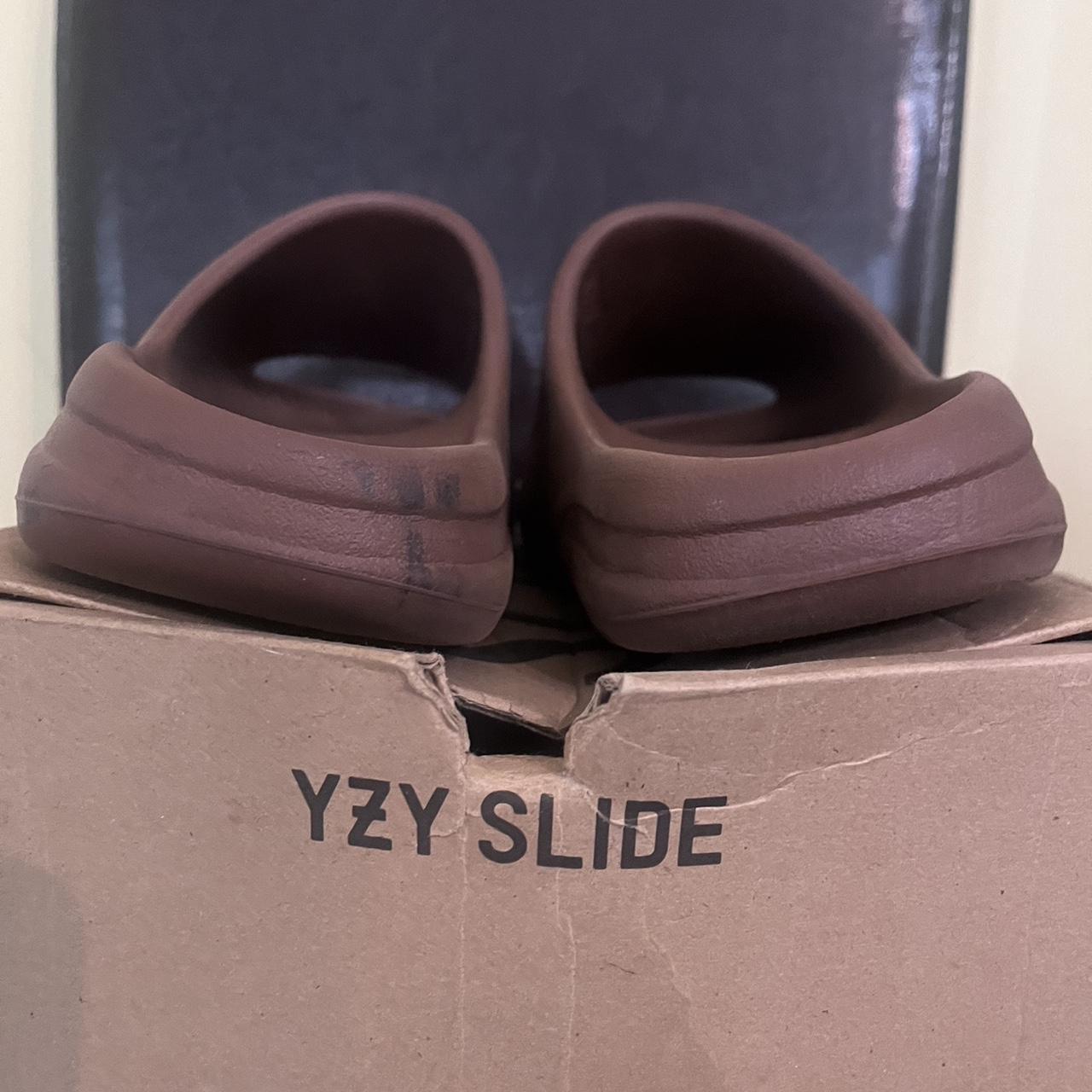 women’s 8-9 yeezy slides color flax (unisex) minor... - Depop