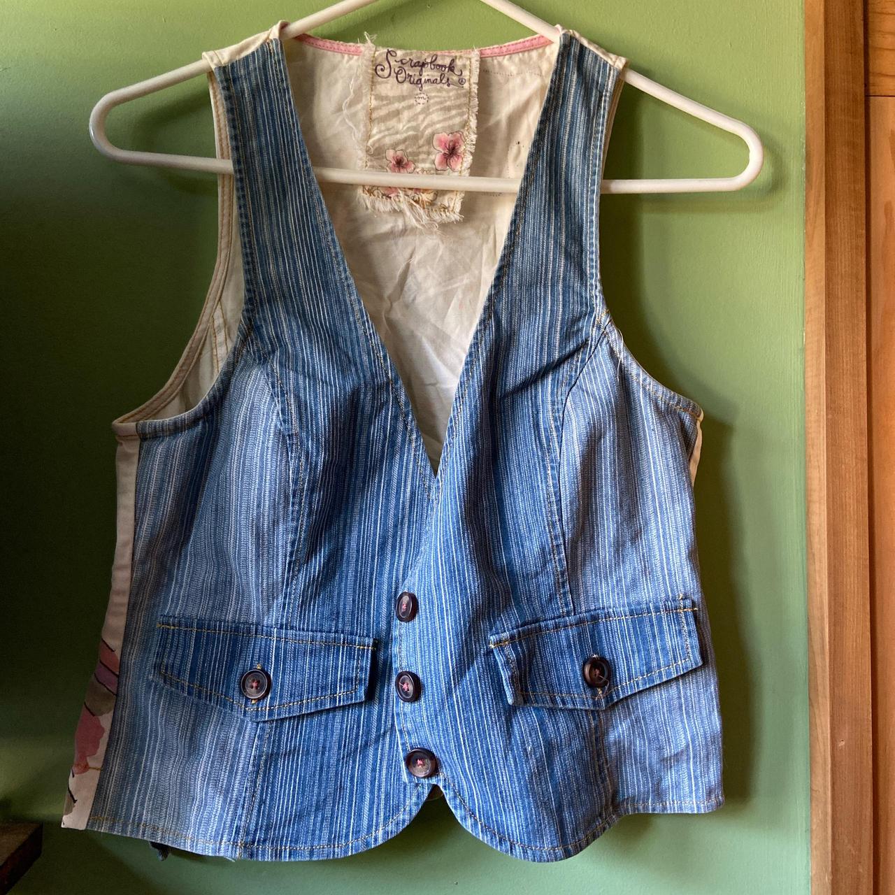Adorable denim vest perfect for layering over a dress - Depop