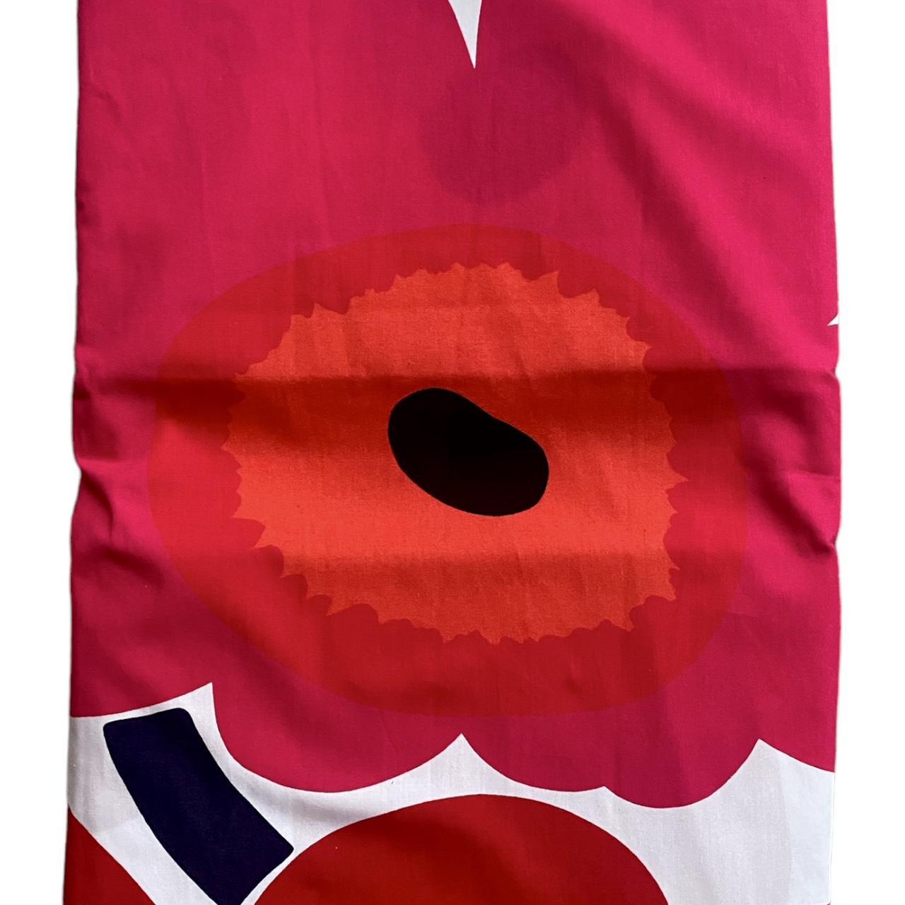 This is a NWT Marimekko Unikko pattern TWIN duvet... - Depop