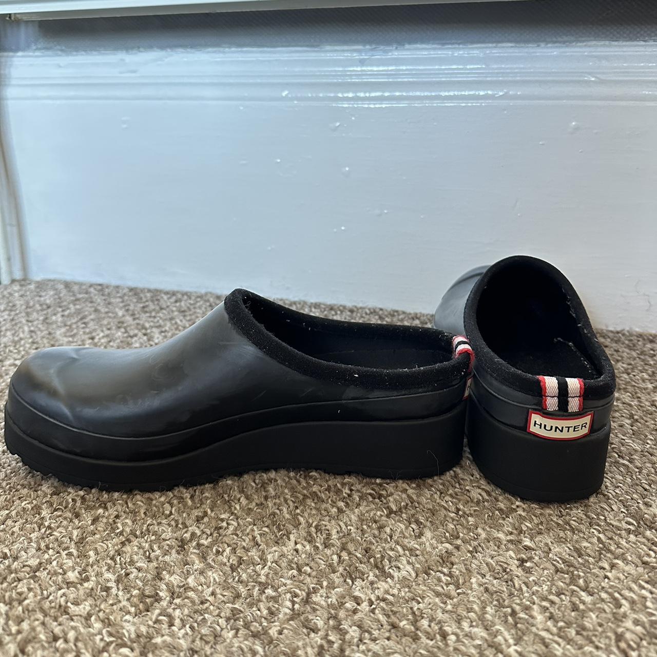 Hunter Women's Black Clogs | Depop