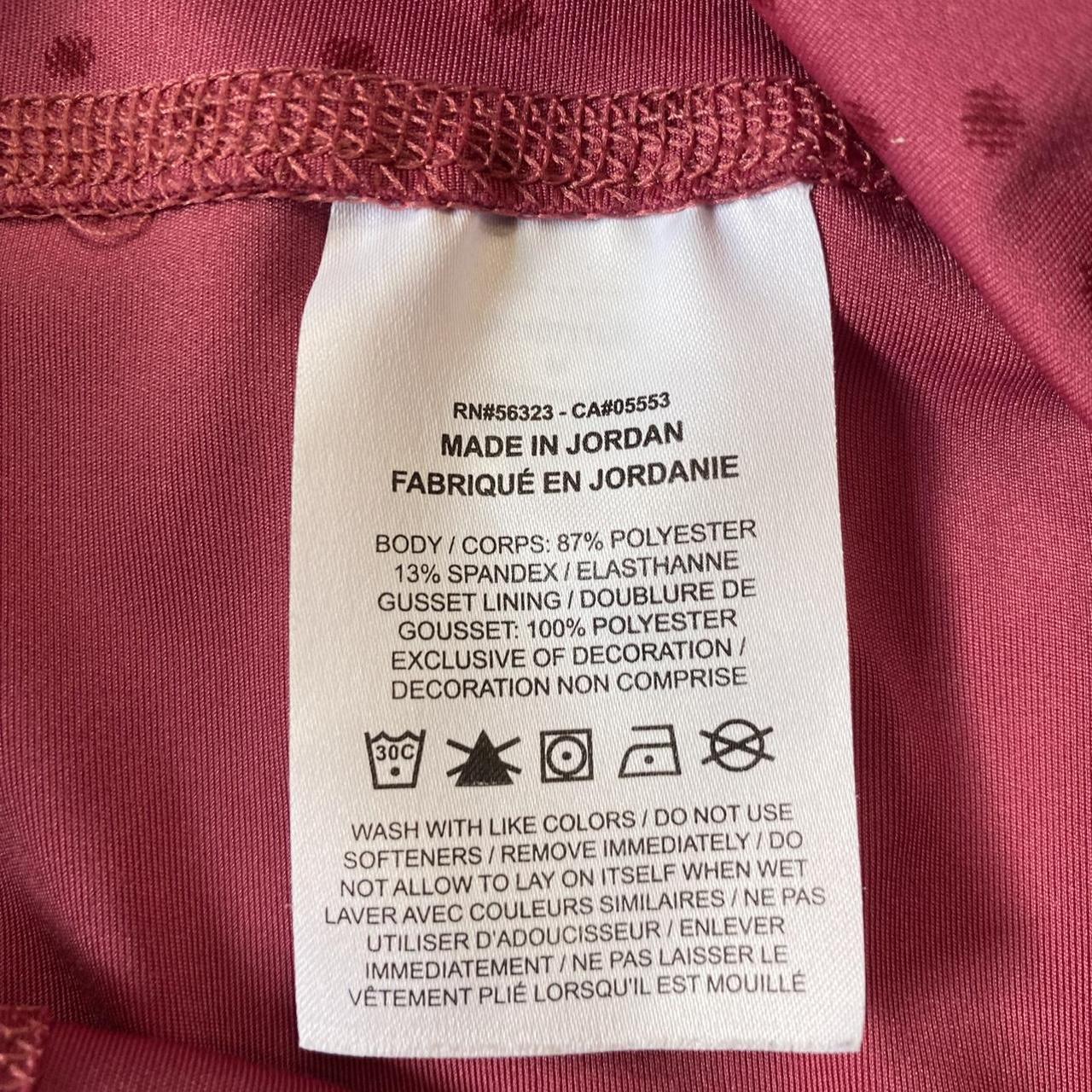 Nike Medium High Rise Twist Waist Yoga Training... - Depop