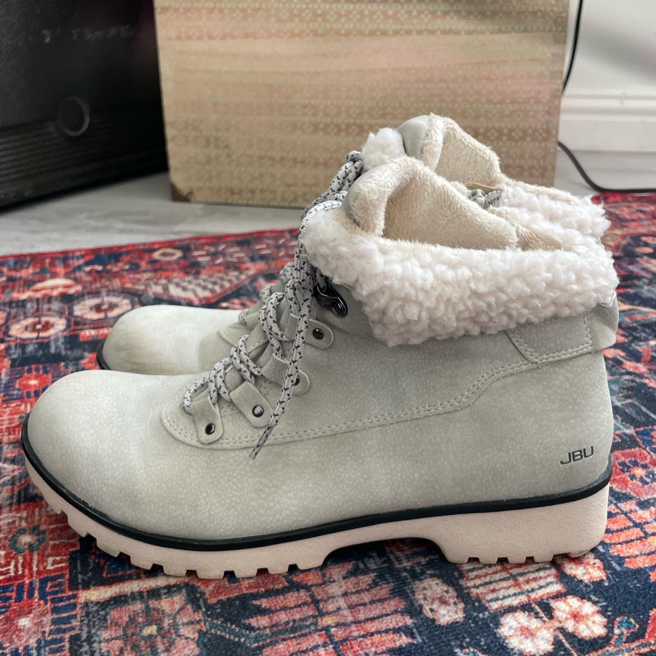 JBU by Jambu Women's Grey and Cream Boots | Depop