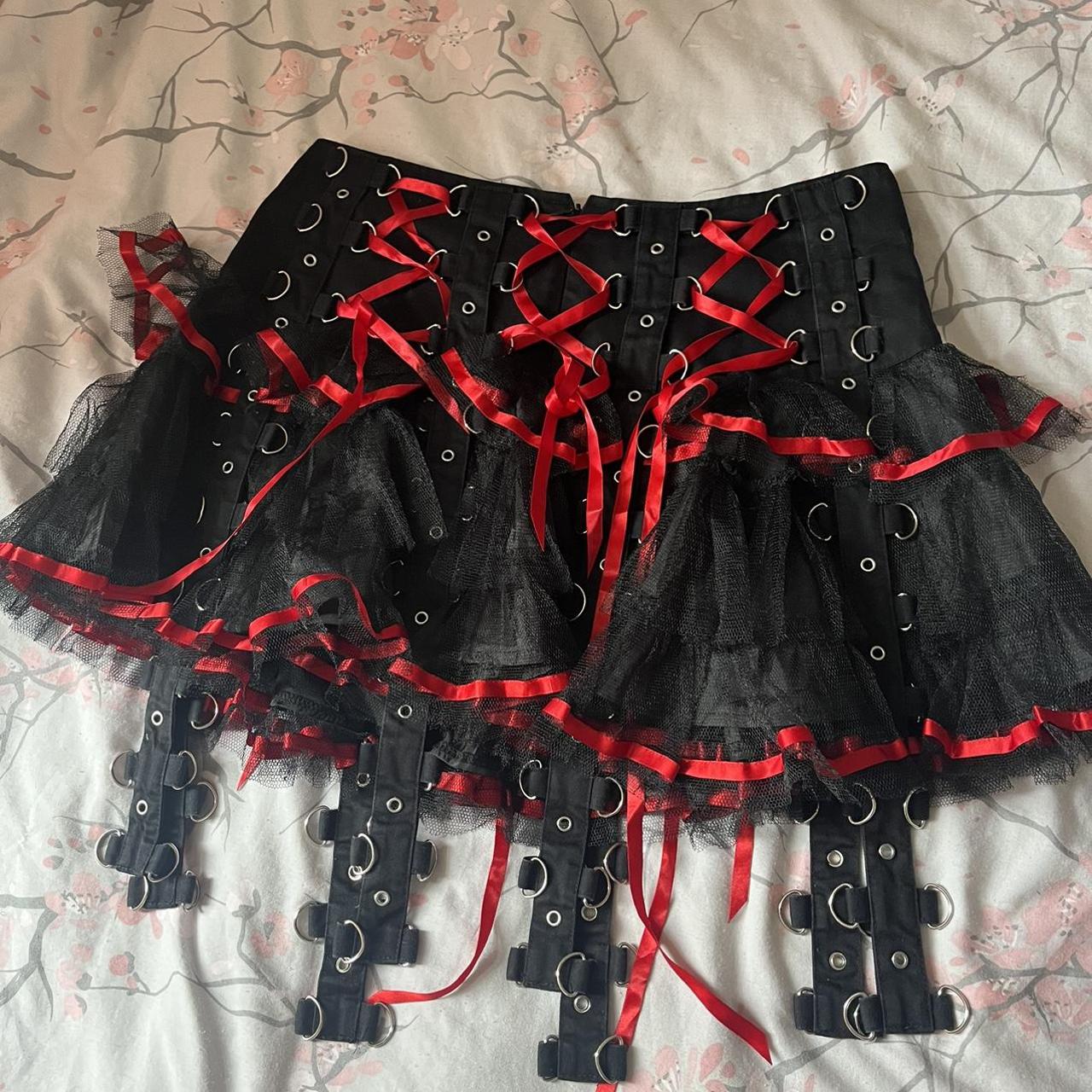 Women's Black and Red Skirt | Depop
