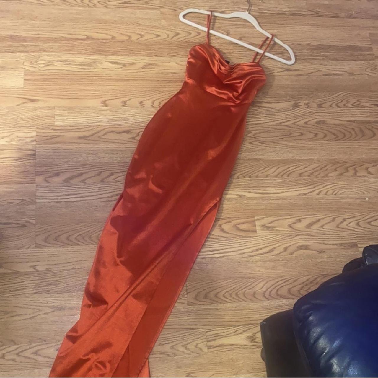 red Windsor prom dress satin / silk fabric size xs... - Depop