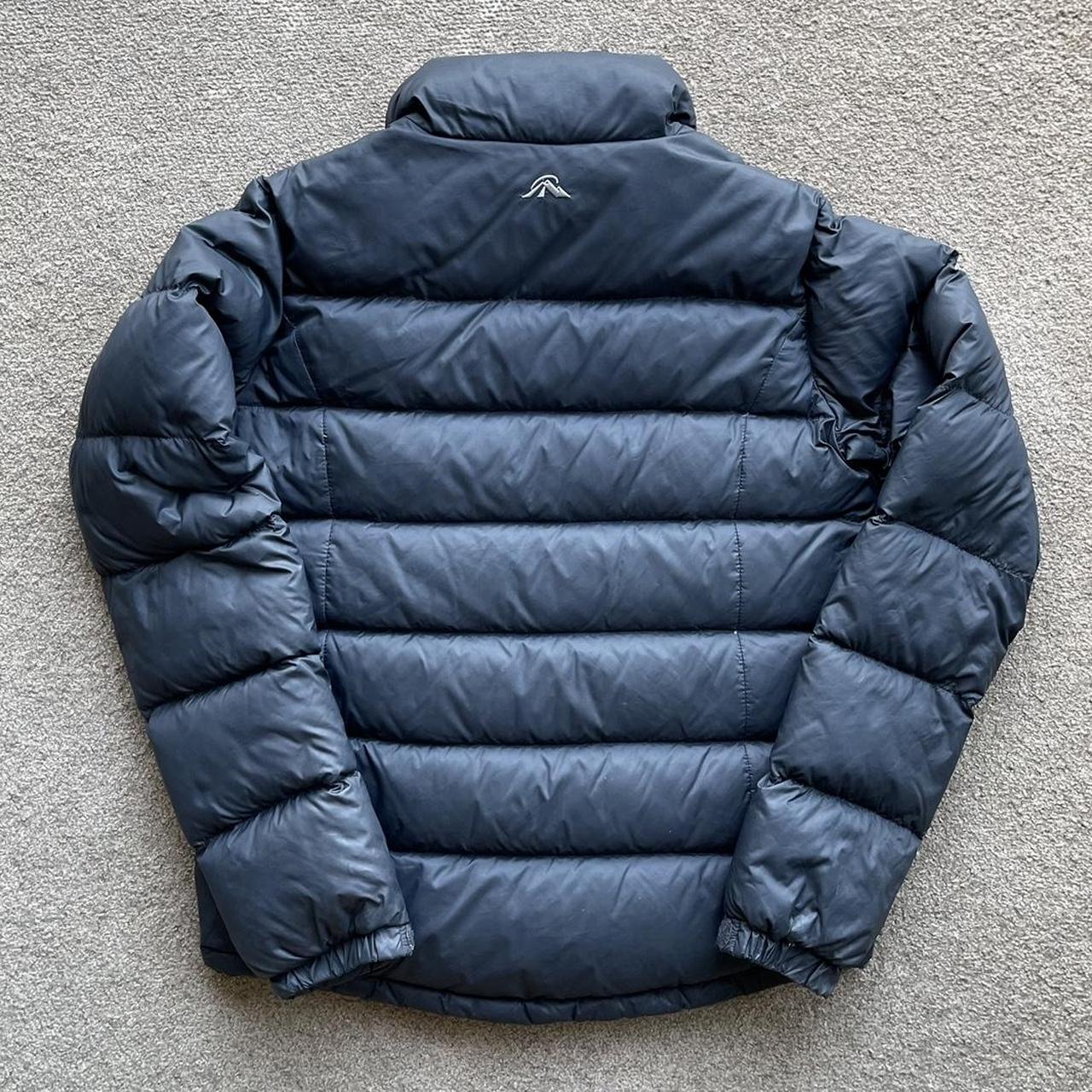 macpac slim puffer jacket 🥶 slight marks on the... - Depop